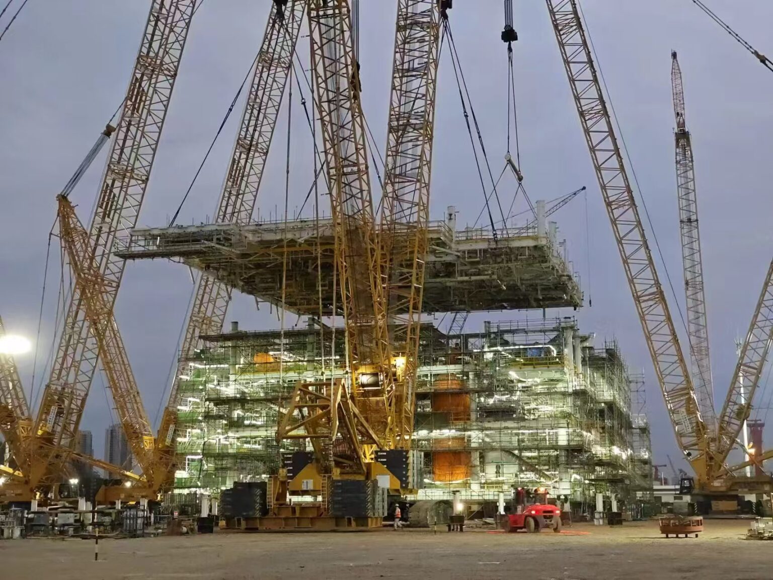 Modular Construction: Building Woodfibre LNG One Piece at a Time | Woodfibre LNG