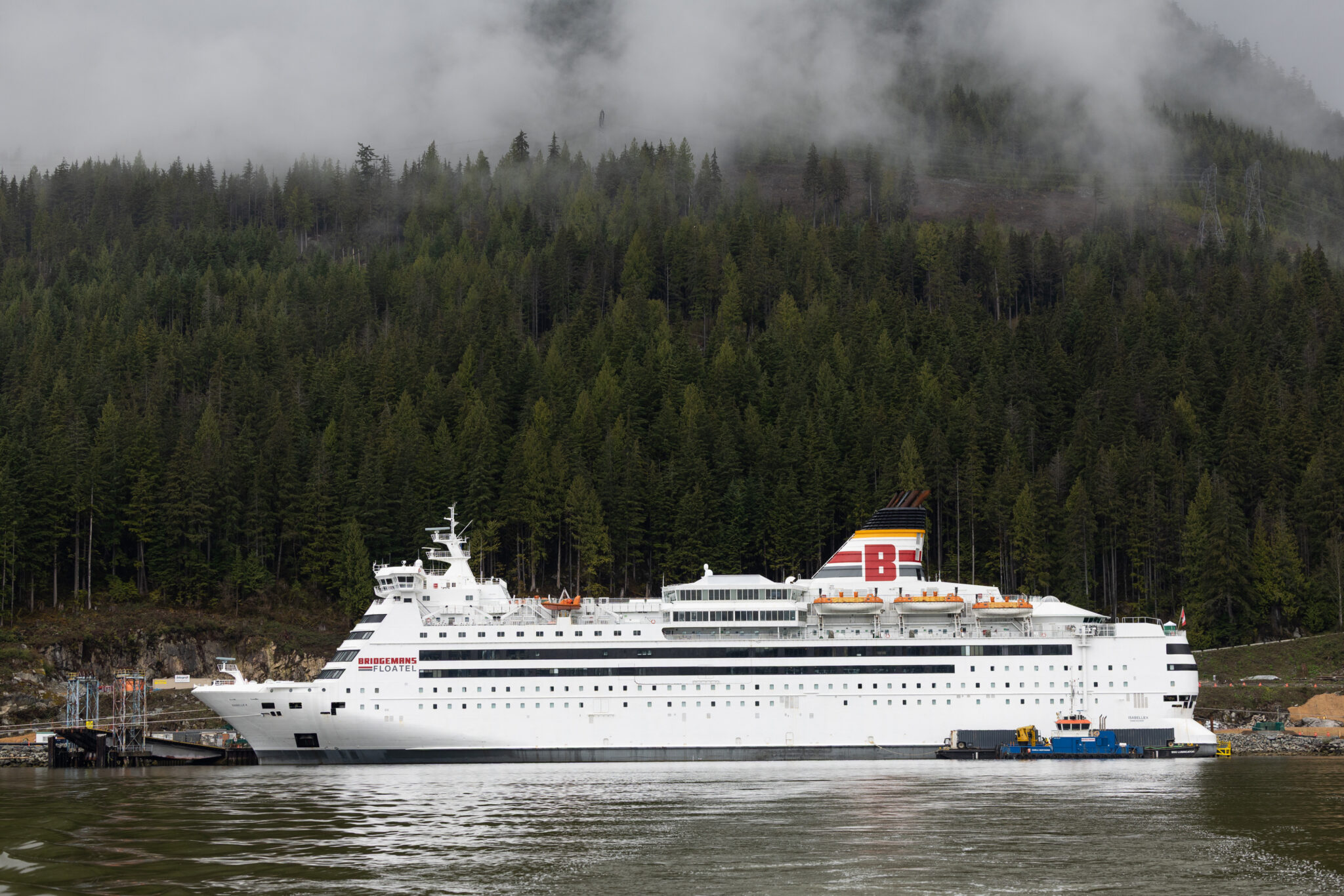 A New Standard in Workforce Housing: Inside Woodfibre LNG’s Floatel ...